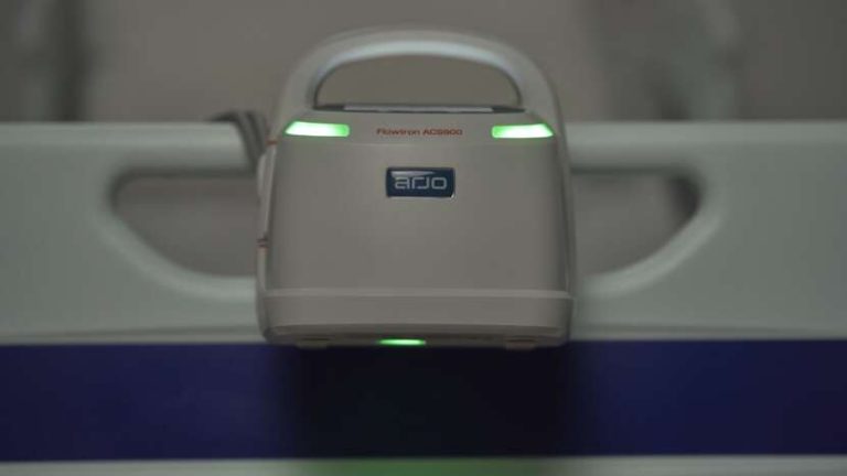 ARJO FLOWTRON ACS900 COMPRESION PUMP - MedKart Online